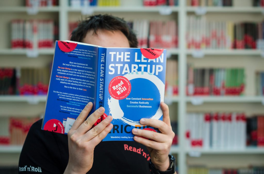 Bookster. Cu 28 de lei îți poți face fericit fiecare angajat